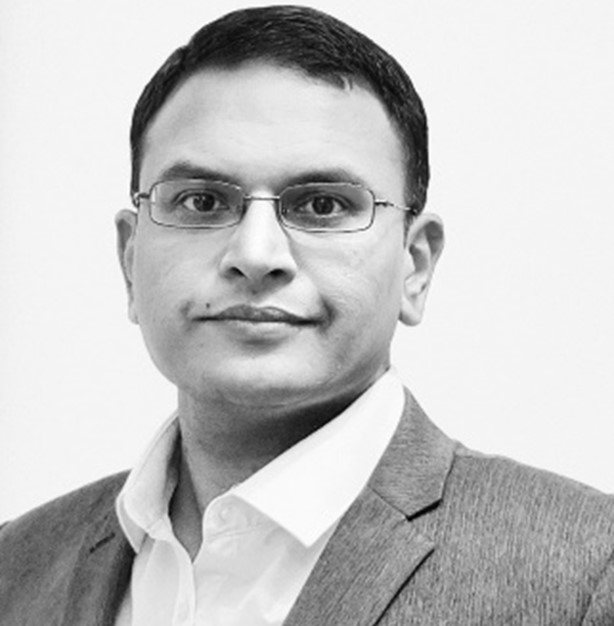 Kapil Lodha | Faculty | SP Jain London School of Management